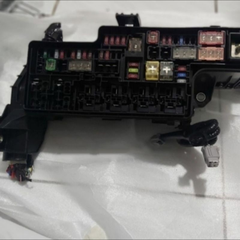 Jual Fuse Box Toyota Fortuner VRZ Dan Innova Reborn ORI | Shopee Indonesia