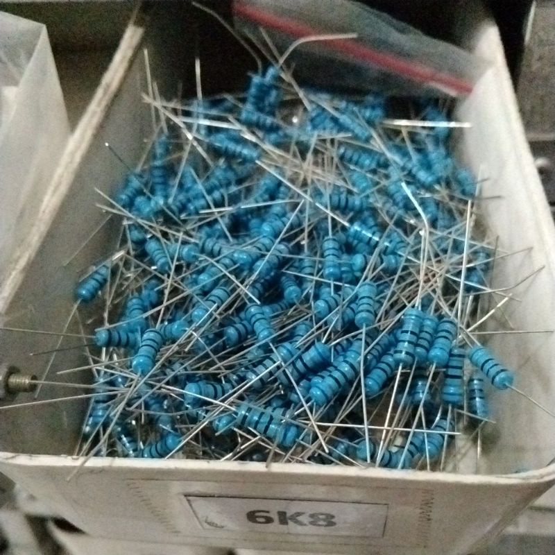 Jual RESISTOR 6K8 1/2 Wat ( 1000 Dapat 10 Pcs ) | Shopee Indonesia