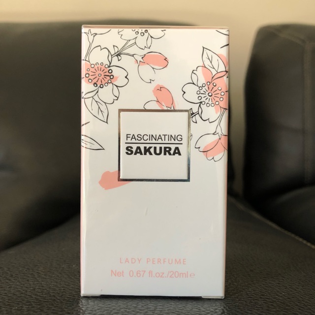 Jual Fascinating Sakura Lady Perfume Miniso 20ml | Shopee Indonesia