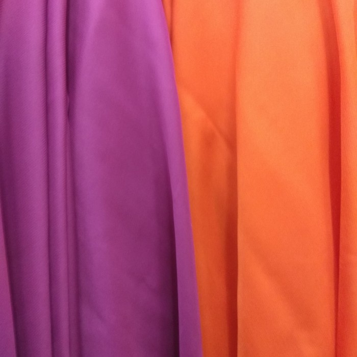 Jual brukat-kebaya- kain satin seta silk sutra / bahan seta silk / kain ...