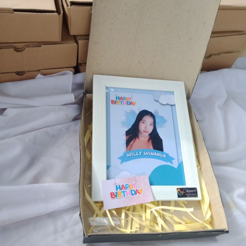 Jual desain foto + box | Shopee Indonesia