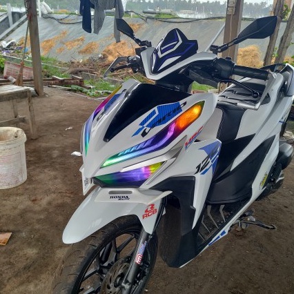 Jual stiker lampu vario 150, stiker motor vario new, lampu motor vario ...