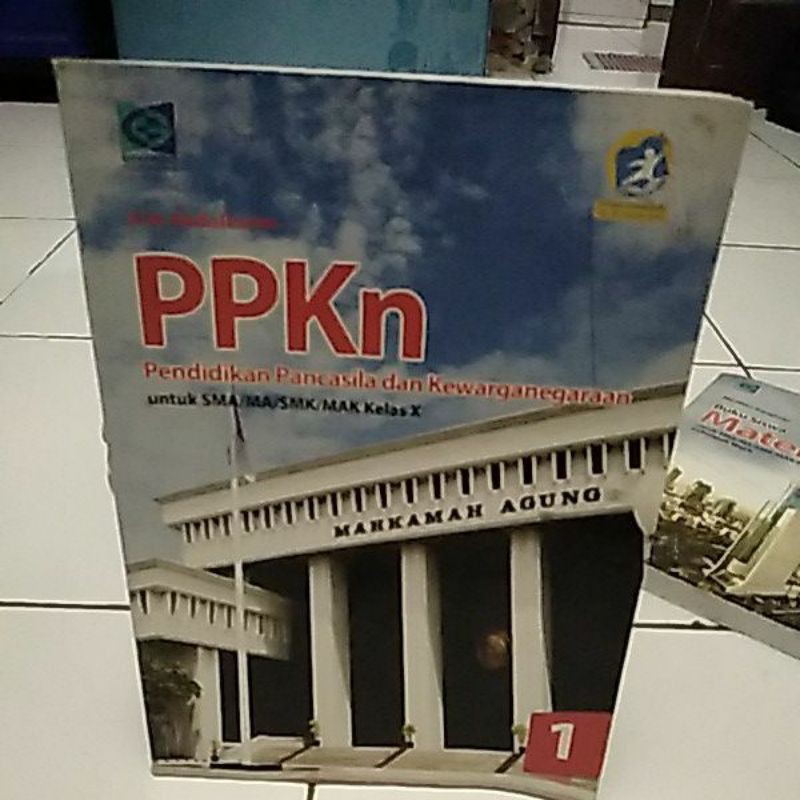 Jual BUKU PPKN UNTUK SMA KELAS 1. | Shopee Indonesia
