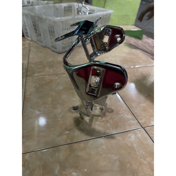 Jual breket dudukan lampu depan gl max gl pro ori chrome | Shopee Indonesia