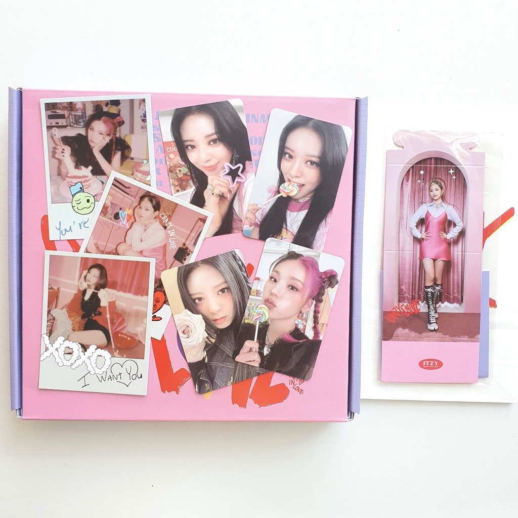 Jual [READY/SHARING] ITZY 1st Album - CRAZY IN LOVE (ITZY/Group ver ...