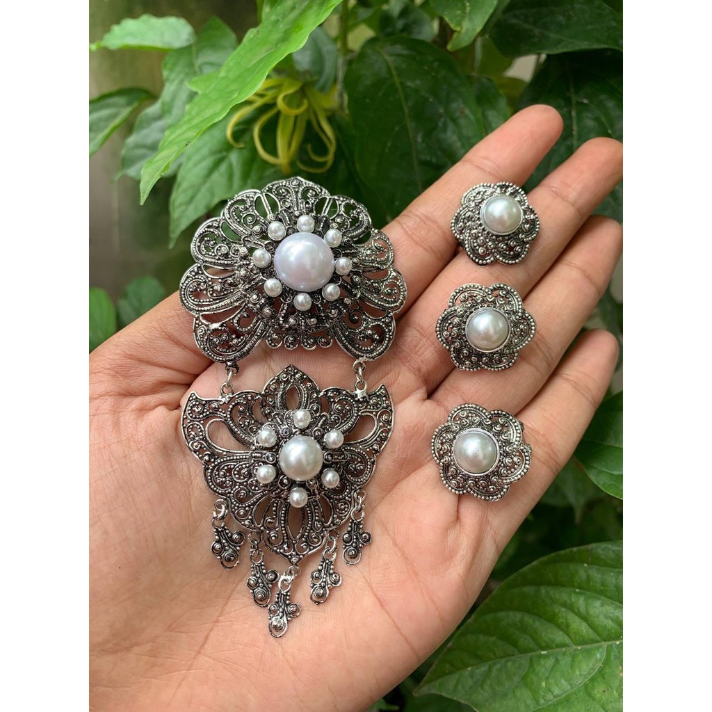 Jual bros alpaka bali set kebaya motif kipas renteb perak bakar ...