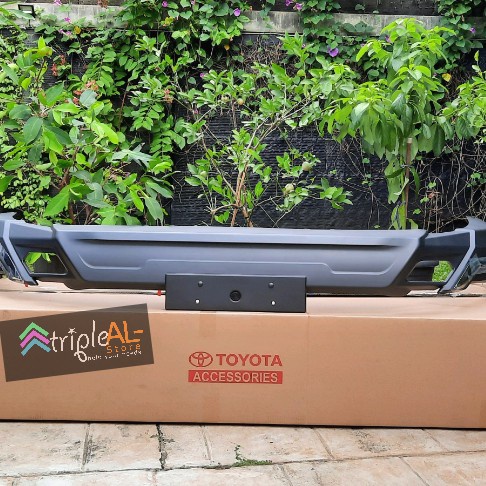 Jual Spoiler Bodykit Depan Body Kit Front Innova Venturer Facelift ...