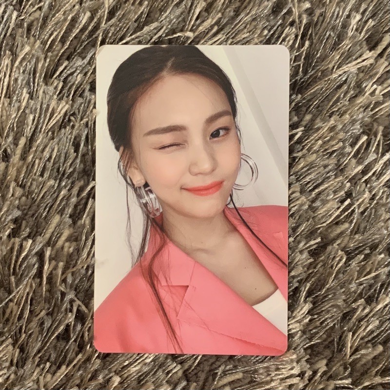 Jual UMJI GFRIEND OFFICIAL PHOTOCARD ( FEVER SEASON , THE AWAKENING ...
