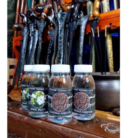 Jual SALEE!!!!.. MINYAK PUSAKA KITA (Keris, Tombak, Wesi aji) | Shopee ...