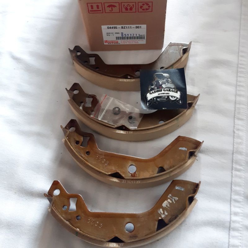 Jual Brake Shoe Kampas Rem Belakang Ayla Agya Original Daihatsu (1set ...