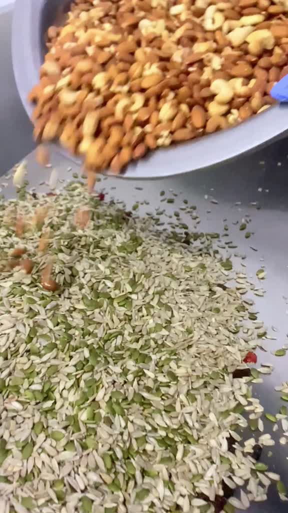 Jual Trail Mix | Snack Sehat - Almond, Cashew, Raisin, Cranberry ...