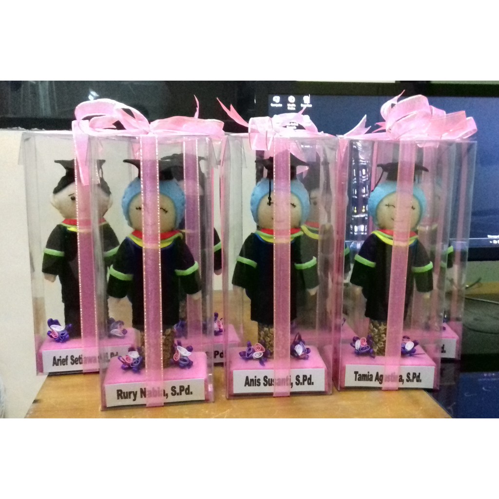 Jual BONEKA WISUDA MINI + MIKA 17 CM 《BAYAR DITEMPAT | Shopee Indonesia