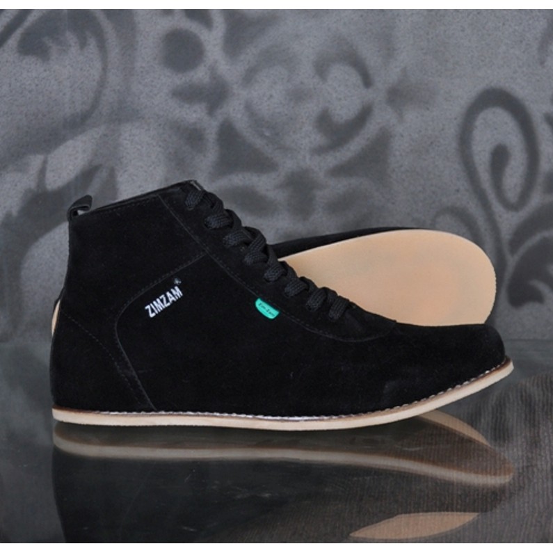 Jual Sepatu Pria ZimZam Berodo Suede Kasual Semi Boots Pria Sepatu ...