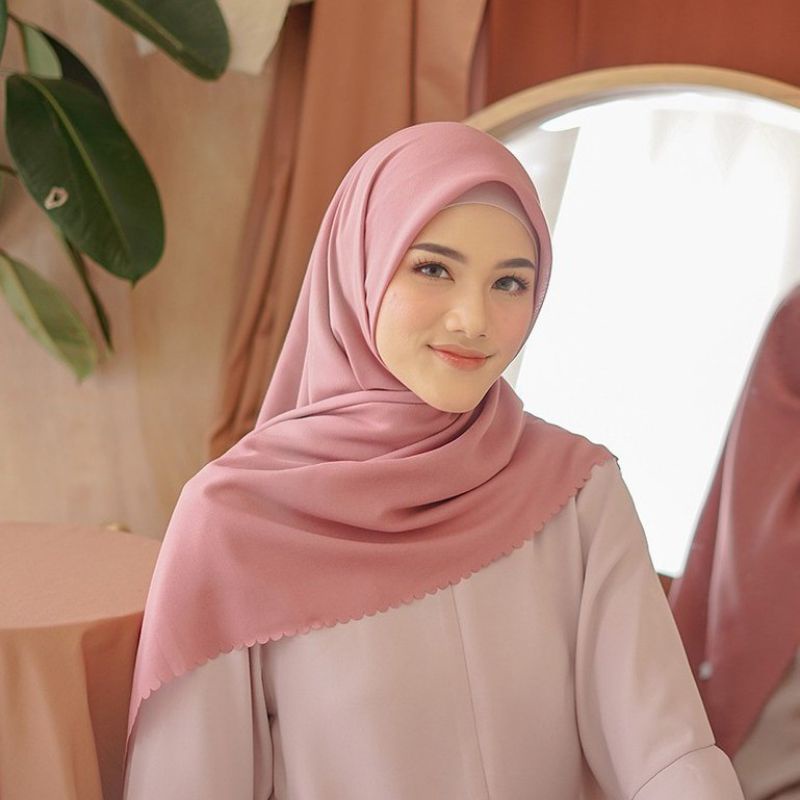 Jual Jilbab Segiempat Polos Voal Premium Lasercut//voal polos | Shopee Indonesia
