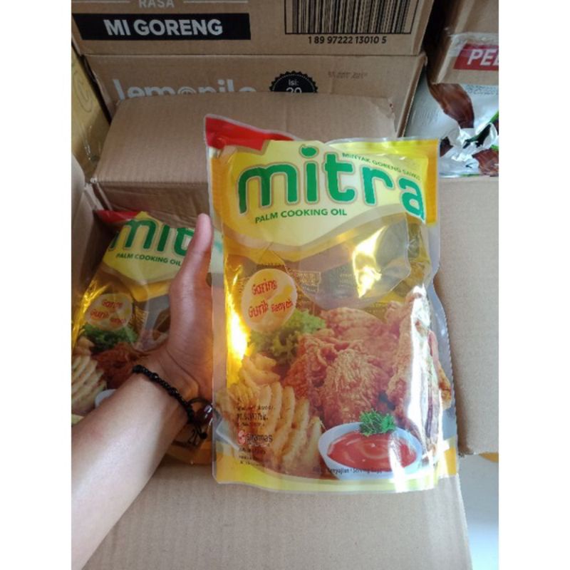 Jual minyak goreng atau minyak makan mitra 2 liter x 6 pcs | Shopee ...