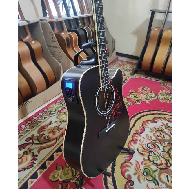 Jual Gitar akustik ELEKTRIK LCD tuner. yammaha jumbo. high quality custom. tanam besi. free ...