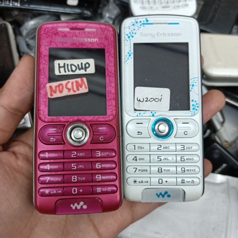 Jual HP jadul tempo dulu SONY ERICSSON W200i | Shopee Indonesia