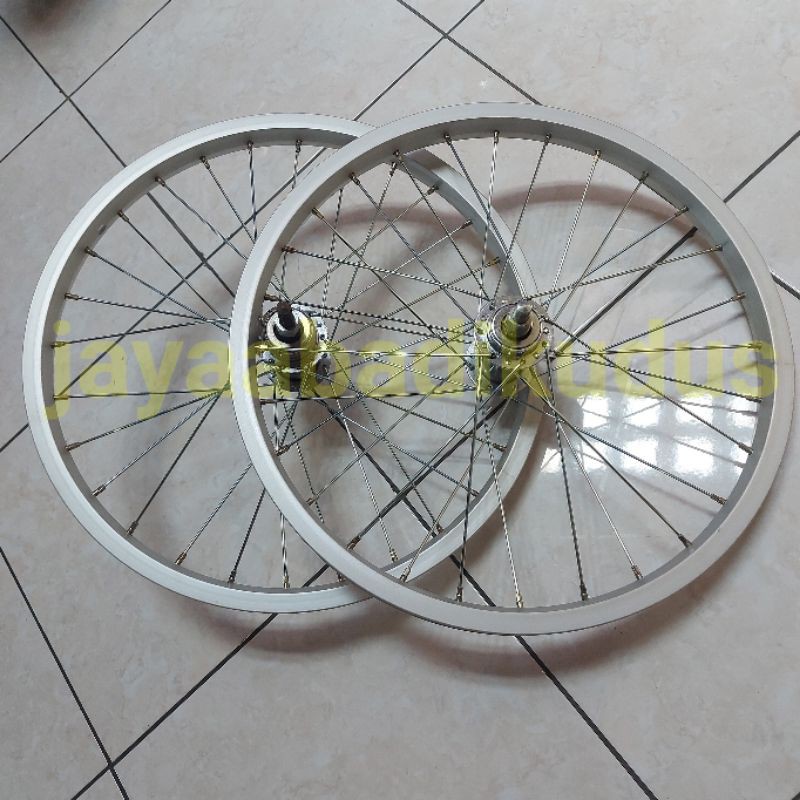 Jual Velg Setelan Sepeda 18 / Pelek Sepeda 18 Komplit / Velg Sepeda ...