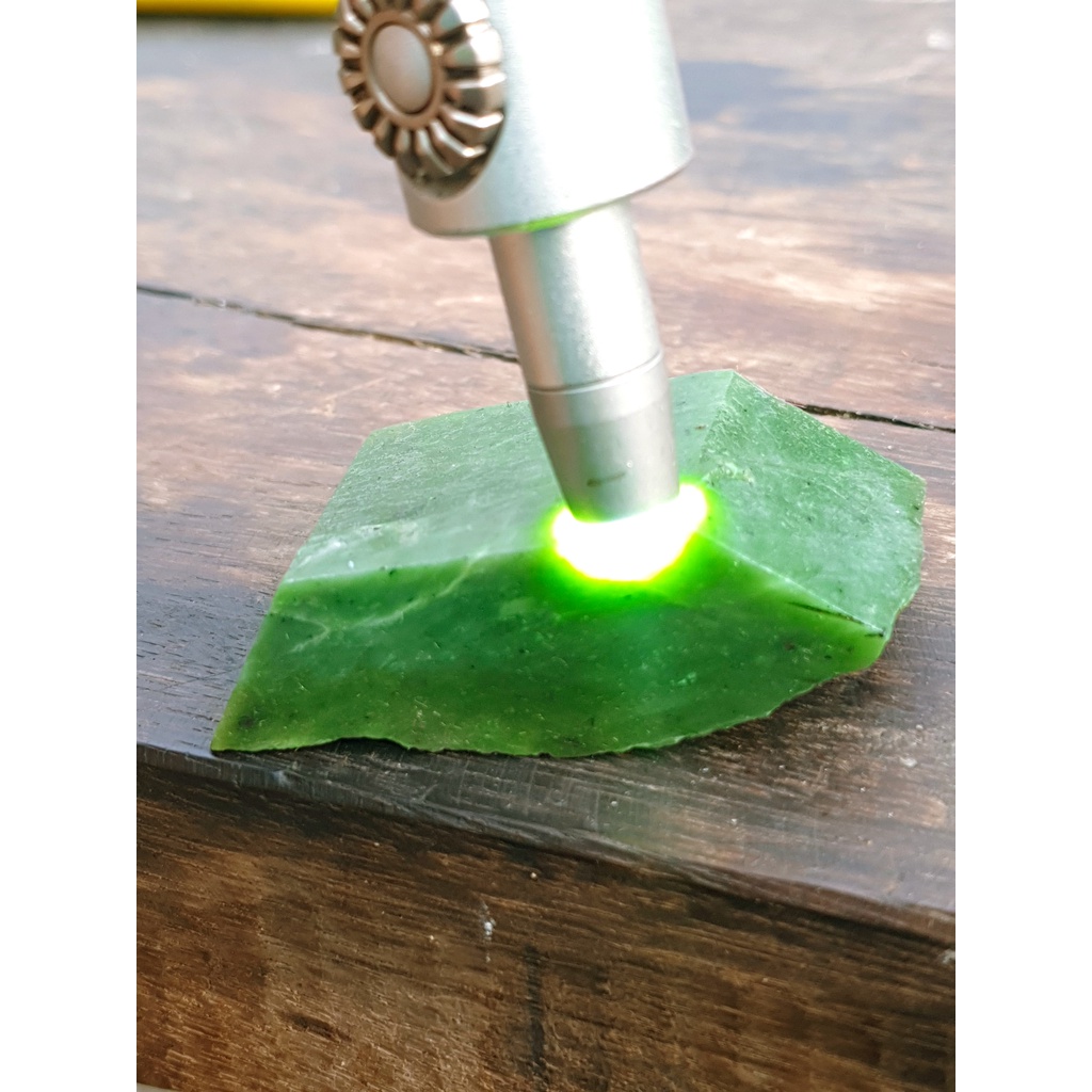 Jual BAHAN BATU GIOK HIJAU SUPER JADE TYPE A NEPHRITE JADE KODE2940 ...