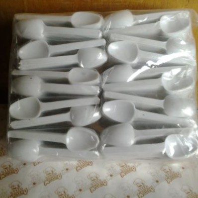 Jual SENDOK STB/ SENDOK JELLY/ BULAT PUTIH SUSU ISI 50pcs/Pack | Shopee ...