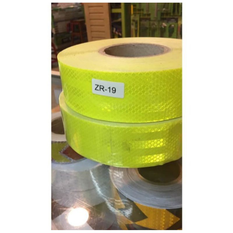 Jual stiker reflektif 5cm x 45m | Shopee Indonesia