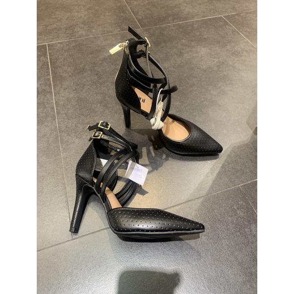 Jual Fioni Silas black payless heels wanita | Shopee Indonesia