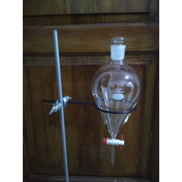 Jual corong pisah 1000 ml pyrex full set tiang dan klem oring | Shopee ...