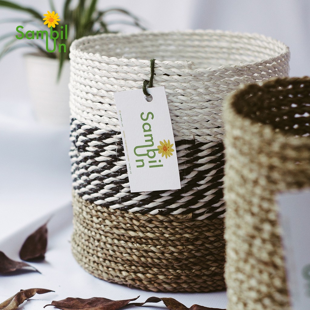 Jual Keranjang Anyaman Seagrass Rafia / Pot Bunga Anyaman | Shopee ...