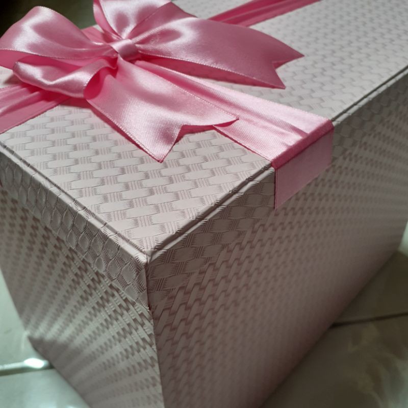 Jual KOTAK HADIAH PINK DION BAHAN HARDBOX BISA CUSTOM UKURAN | Shopee ...