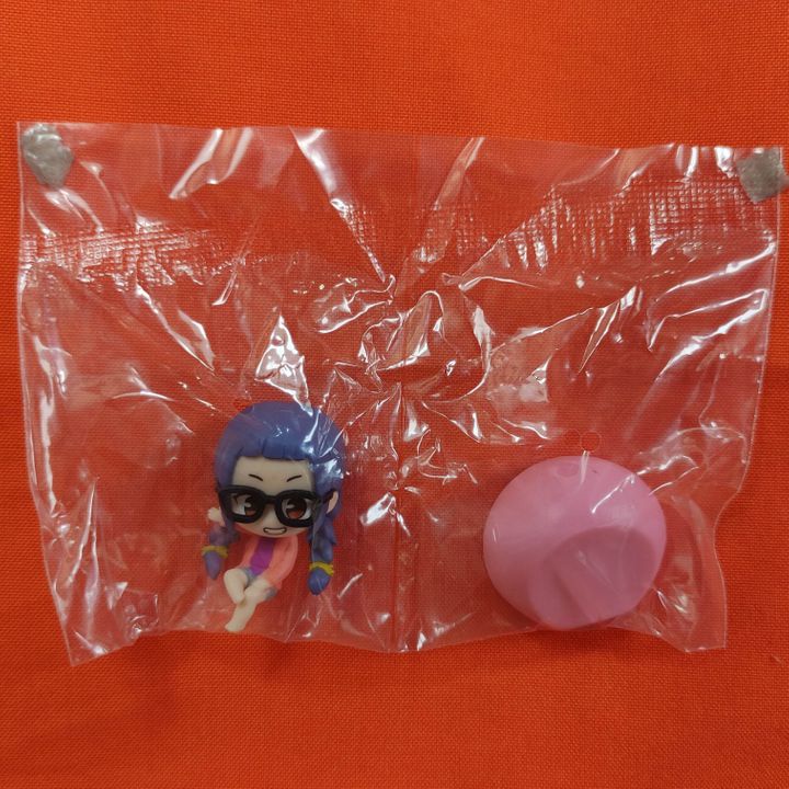 Jual Ogaki Chiaki Capsule Osuwari Collection Figure - Yurucamp | Shopee ...