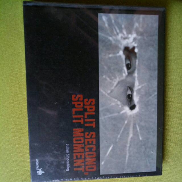 Jual Split Second, Split Moment (Hard Cover) olehJulian Sihombing ...