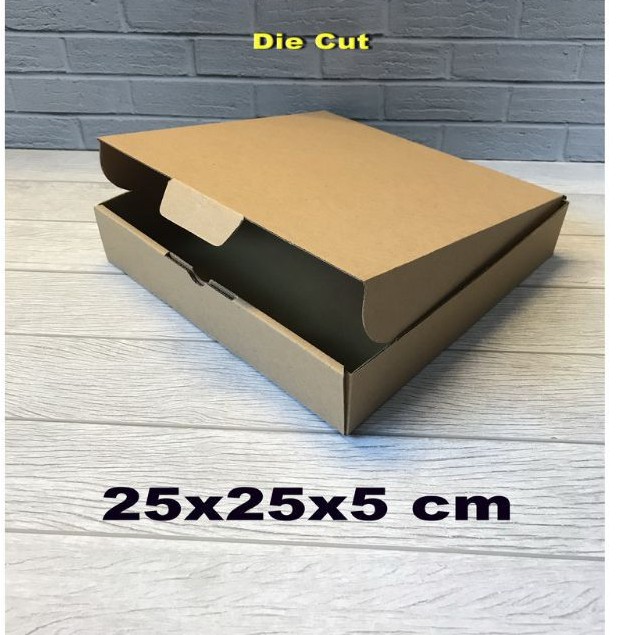 Jual box hampers 25 x 25 x 5 cm | Shopee Indonesia