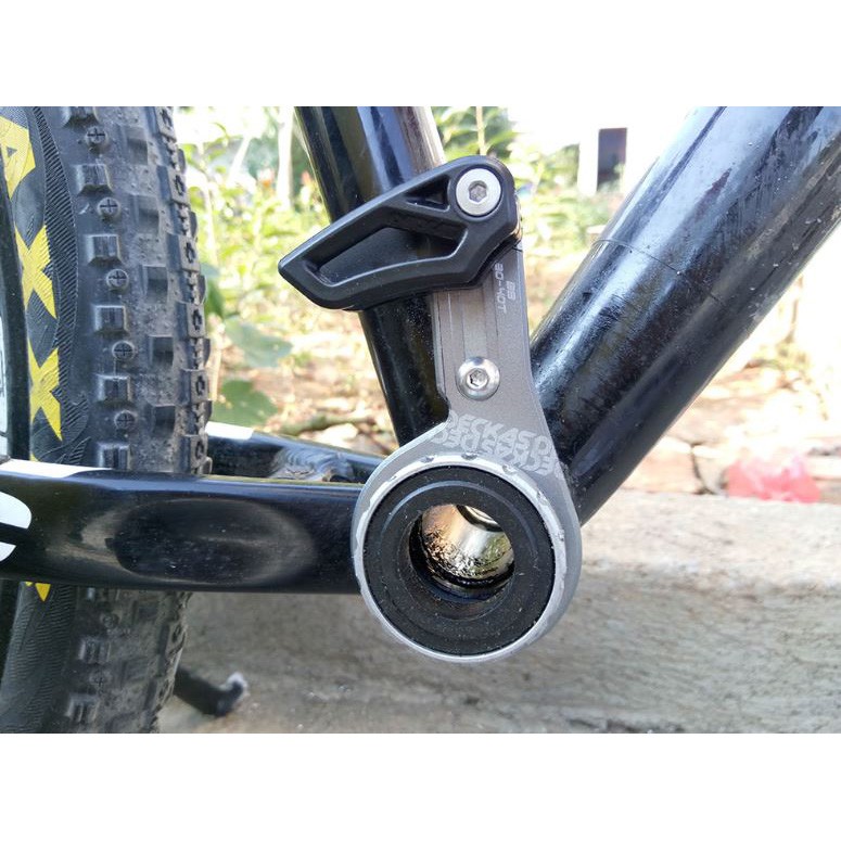 Jual Rantai Sepeda MTB 1X System Mount Type ISCG 5 - Black Aksesoris ...