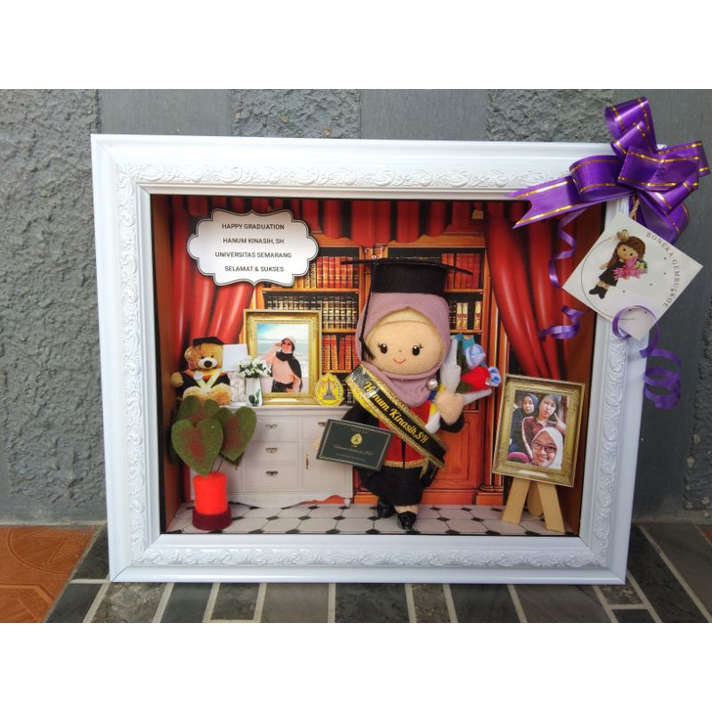 Jual kadowisuda custom. frame wisuda 3d .kadowisudaboneka wisuda ...