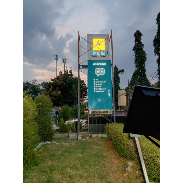 Jual Totem PLN Mobile Tangerang pylon sign pln huruf timbul pln logo ...