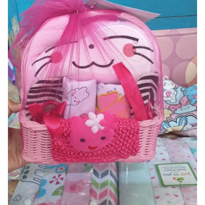 Jual paket kado baby hampers parcel baby hadiah bayi | Shopee Indonesia