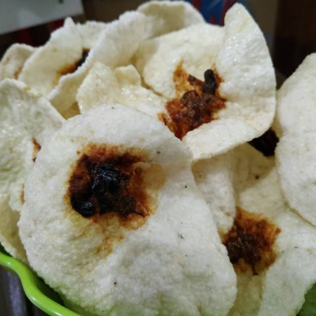 Jual KERIPIK KERUPUK Kentang kerang cemilan khas pantai kenjeran 150GRM ...