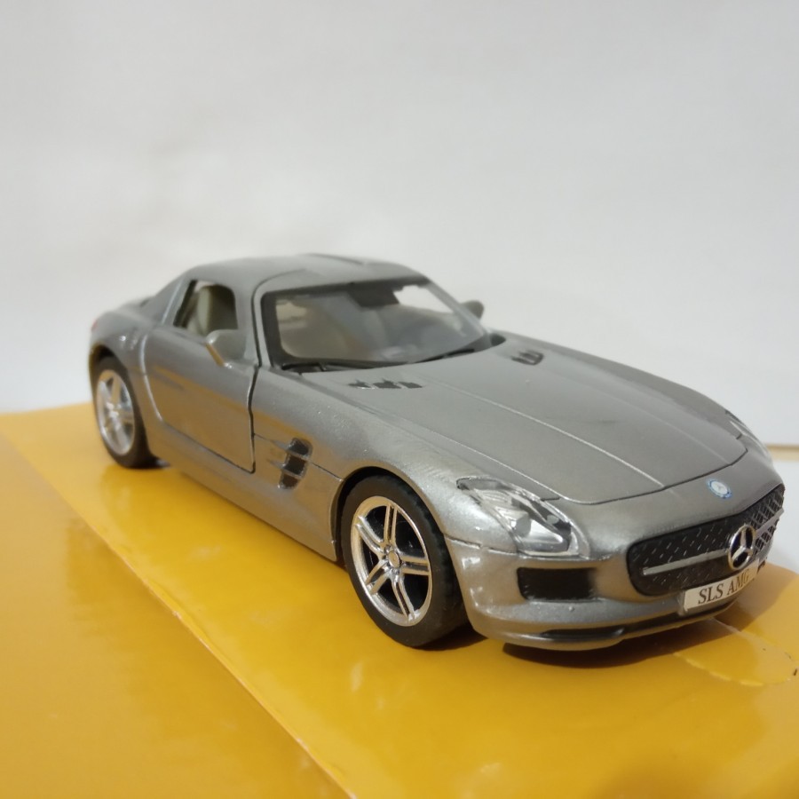 Jual Diecast Mercedes benz SLS AMG silver miniatur mobil sport top mark ...