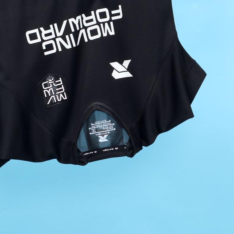 Jual RATHEN - Jersey MOVING FORWARD Hitam | Shopee Indonesia
