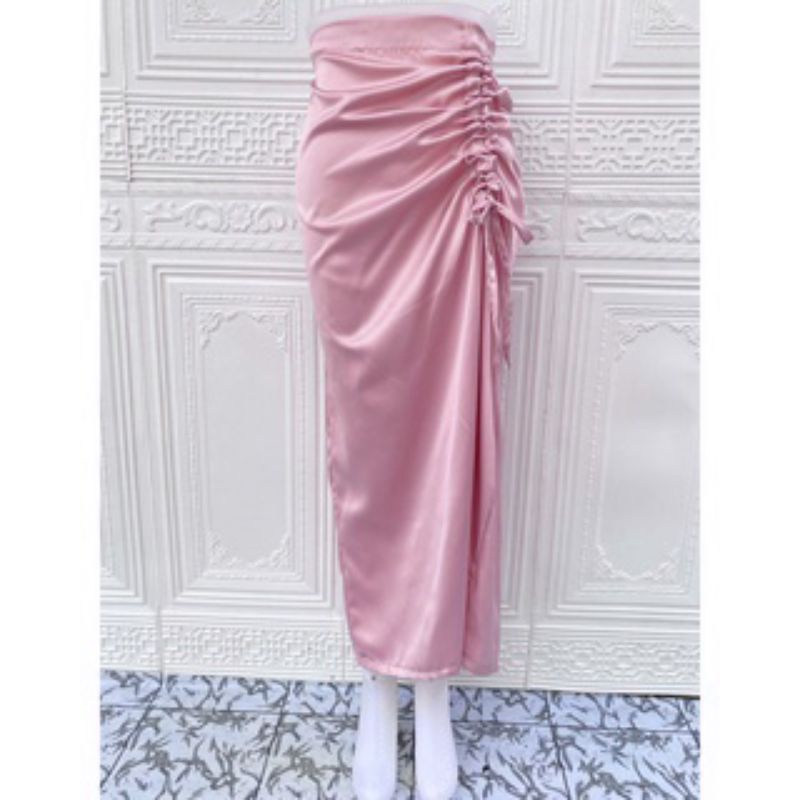Jual ROK SERUT | KOREAN SKIRT | Rok Silk Model Serut | Velvet skirt ...