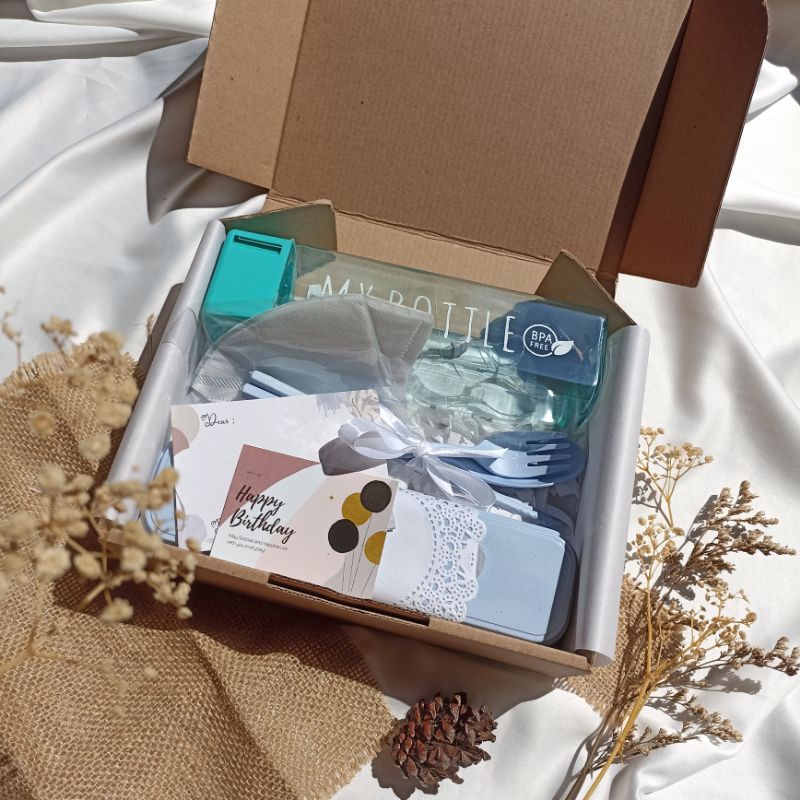 Jual Hampers New Normal Kit || Kado Wisudah Makassar || Kado Nikah ...