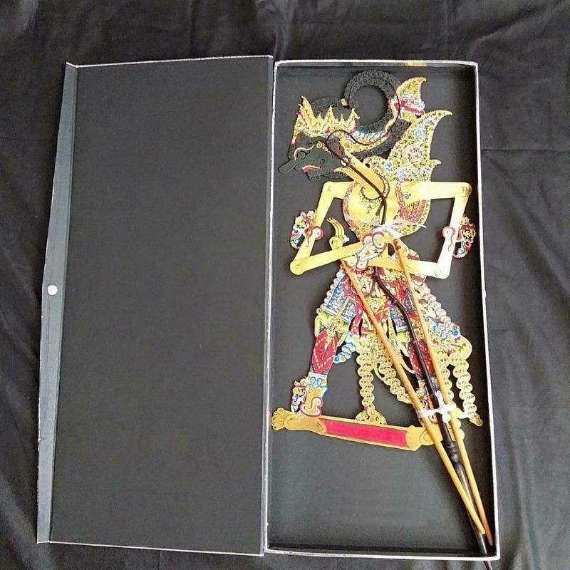 Jual Wayang Standar Pentas Souvenir box silver | Shopee Indonesia