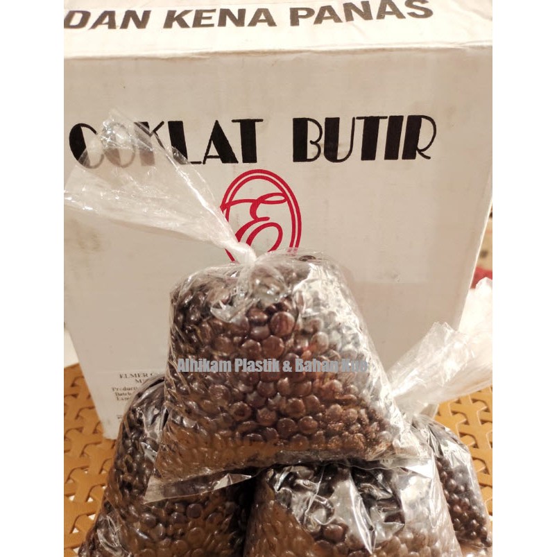 Jual Chocochip Coklat Elmer Chocochip Kancing- repack 100gr | Shopee ...