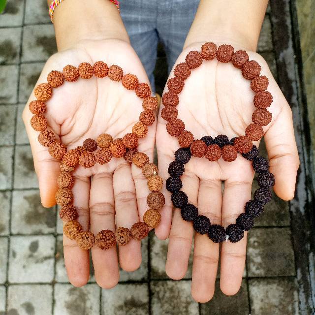 Jual Gelang Genitri / Gelang Rudraksa Biji 8 mm Mukhi 5 | Shopee Indonesia