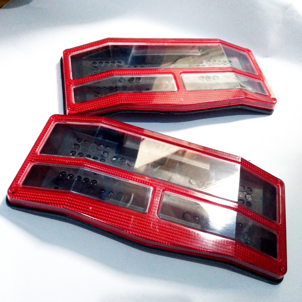 Jual Bingkai Plat Nomer Motor Mika Cembung Warna Merah Putih Hitam Bisa ...