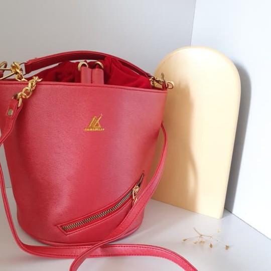 Jual TroisFilles - Daisy Bucket Bag in Metalic Ruby tas wanita tabung ...
