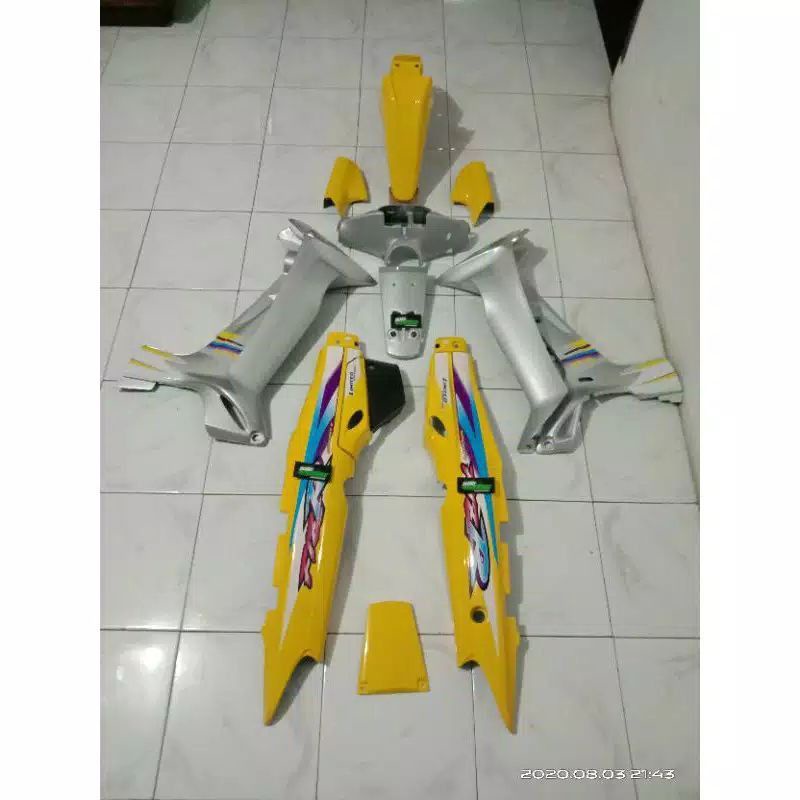 Jual cover body full halus yamaha fizr f1zr limited edition kuning ...