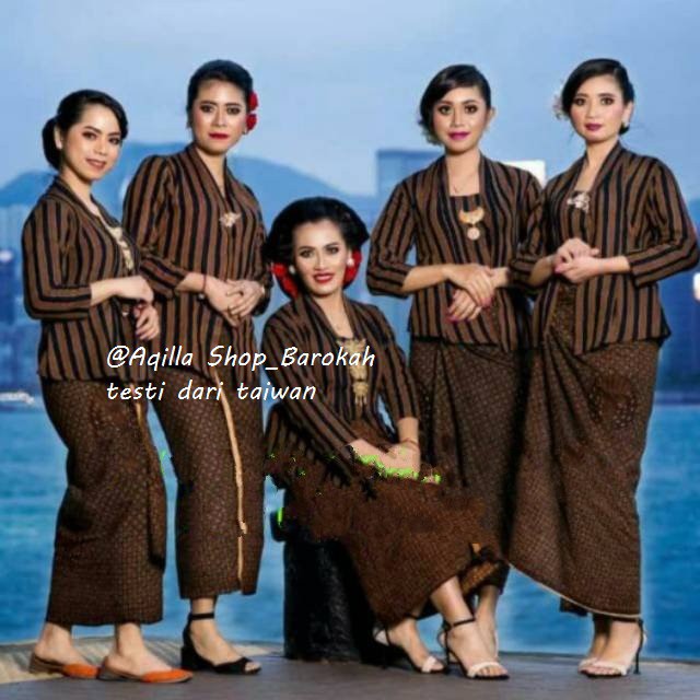 Jual Stelan Baju lurik wanita | kebaya lurik + jarik coklat | baju adat jawa | Shopee Indonesia