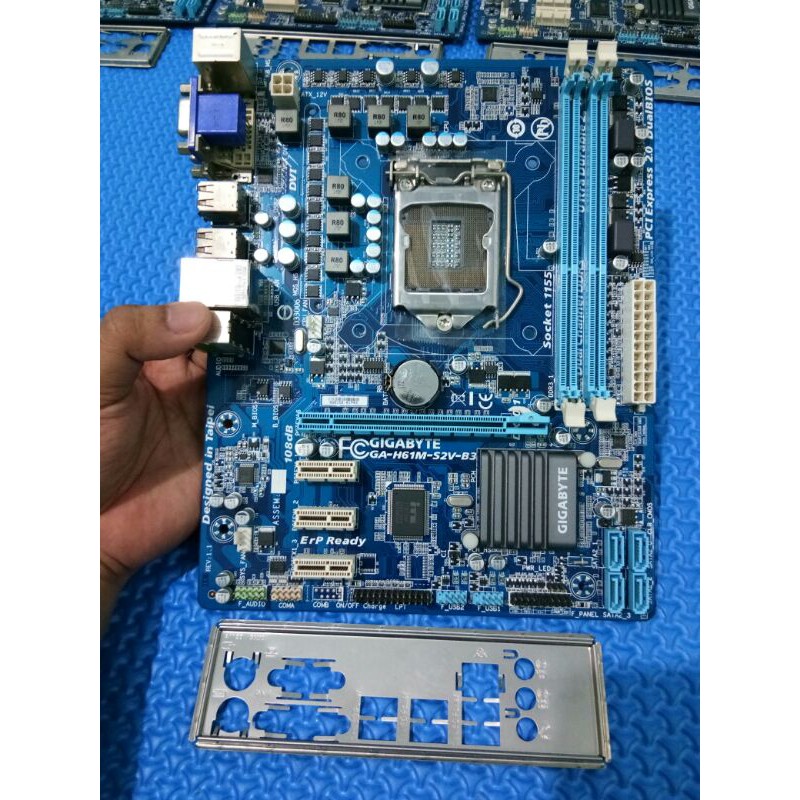 Jual mainboard intel H61 soket 1155 gigabyte GA-H61M-S2V-B3 suport ivy ...