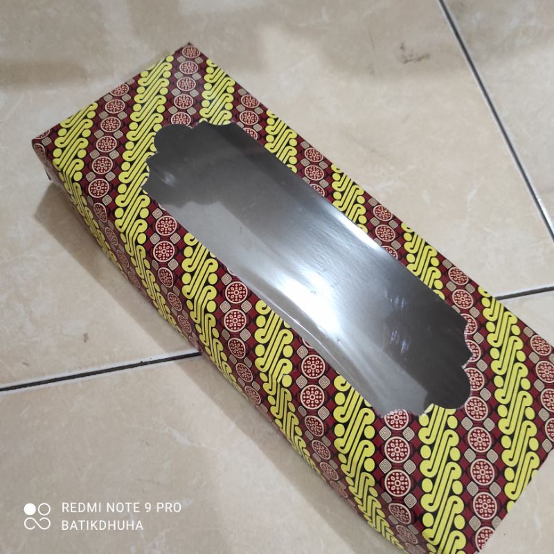 Jual kardus kain batik / packing kardus / BOX BATIK / HAMPERS KAIN ...
